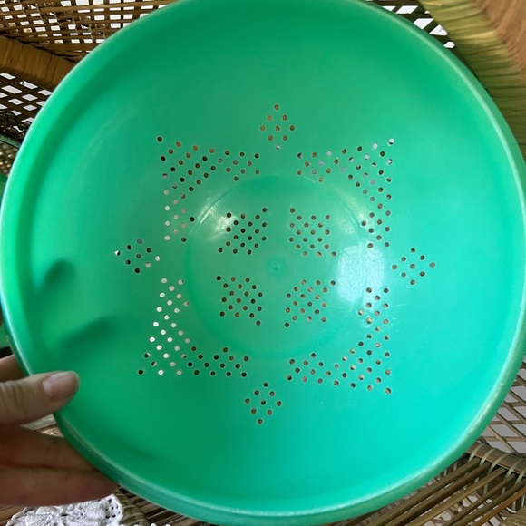 Tupperware | Kitchen | Tupperware Vintage Jadite Colander | Poshmark